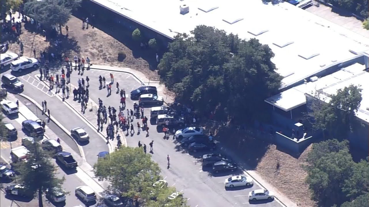 LIVE: Police respond to Oakland, California school shooting - YouTube