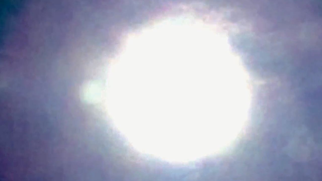 Bright Disc Left of Sun before Total Solar Eclipse — Not Lens ...