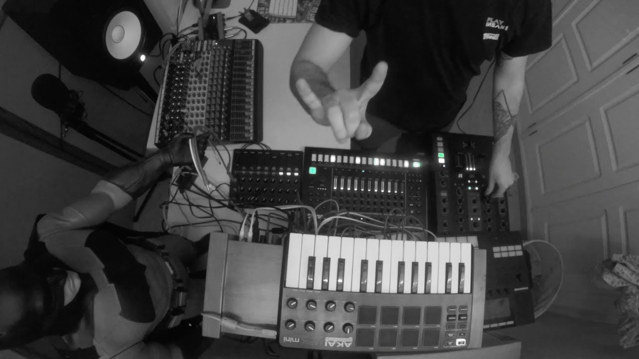 Play Insane Live Studio Techno Session - YouTube