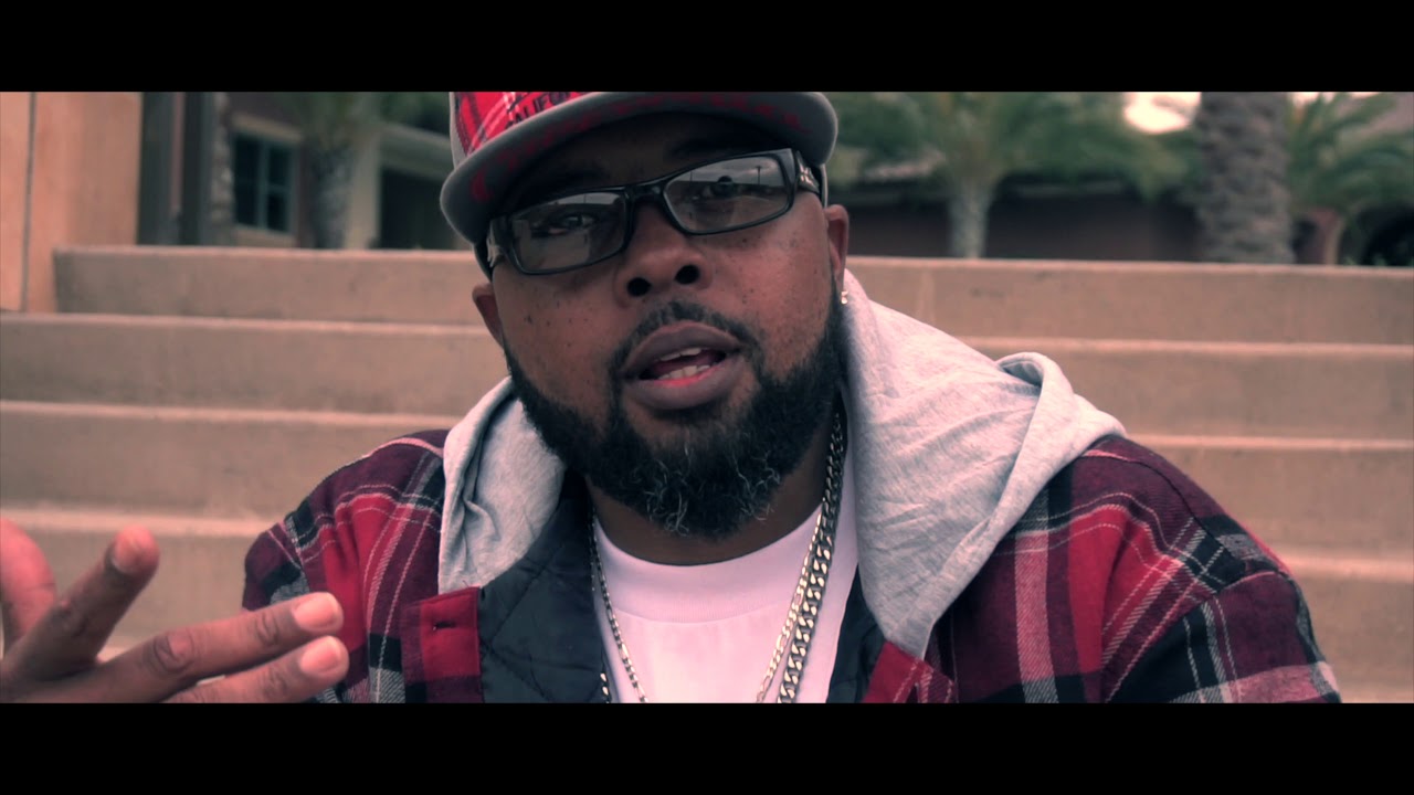 KNITWIT Ft: TRAZEL "LIVING MY LIFE" Music Video - YouTube