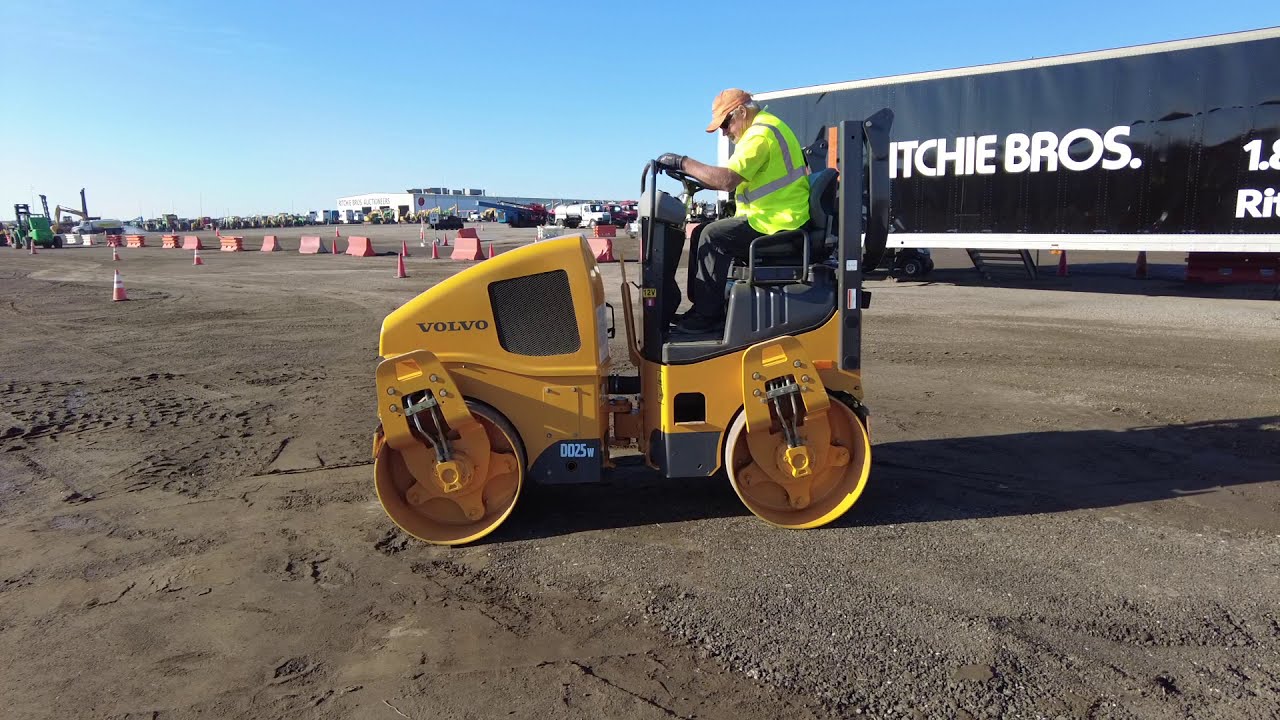 2013 VOLVO DD25W TANDEM VIBRATORY ROLLER A05 16 0806 - YouTube