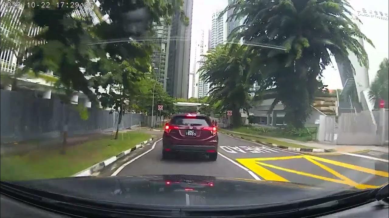 SNG7393S inconsiderate driving, failure to give way to incoming before ...