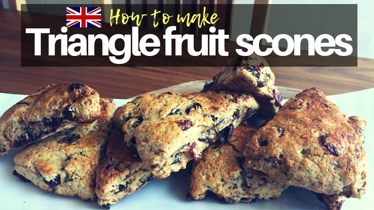 How to make triangle fruit scones. 삼각형 과일 스콘 만들기. - YouTube