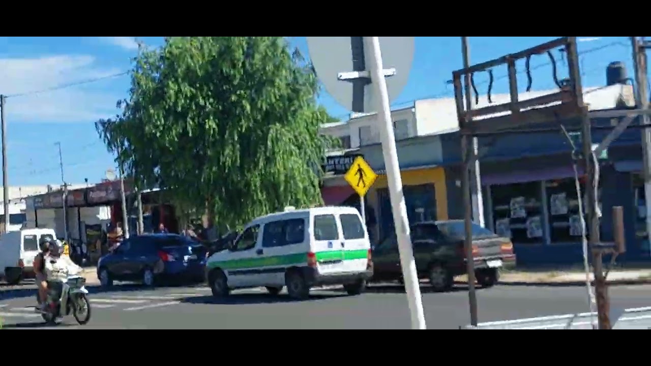 Exterior, Taxi Progreso-Citroën Berlingo M69:Por la Avenda - YouTube