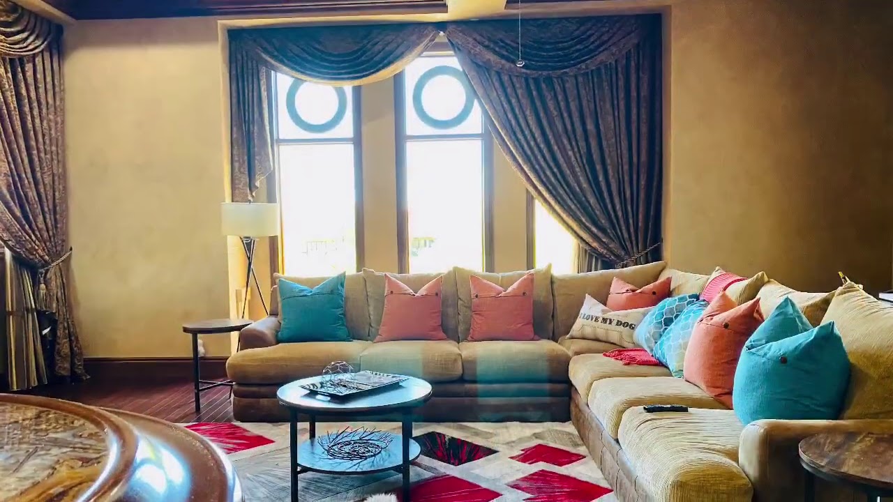 HOME STAGING Game room - YouTube