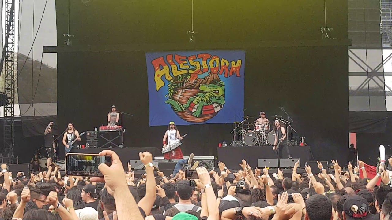 México - Alestorm Domination México 04/05/19 - YouTube