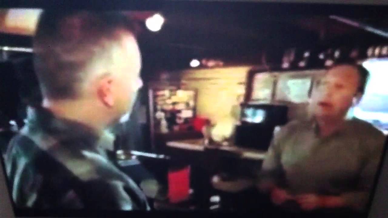 Alex Jones at the coffee shop must see - YouTube