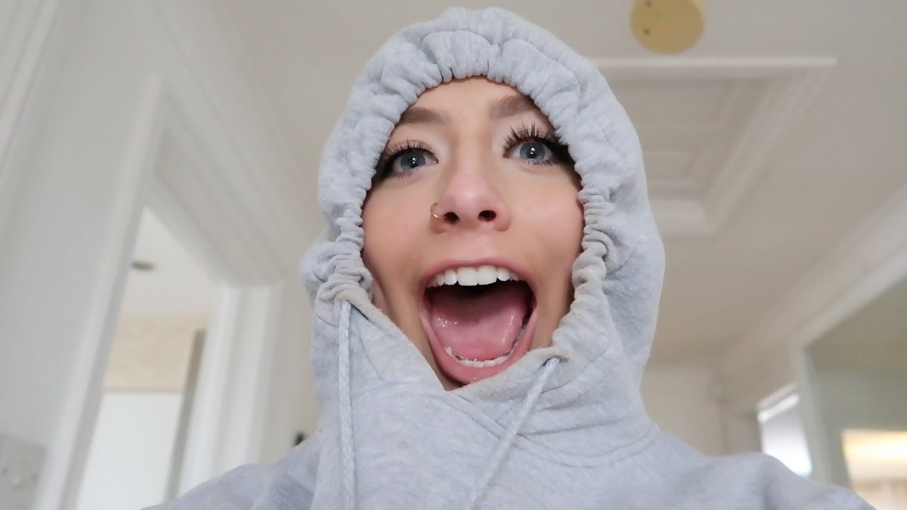 THE WEIRDEST VLOG EVER .. + SPECIAL ANNOUNCEMENT !! 😱 - YouTube