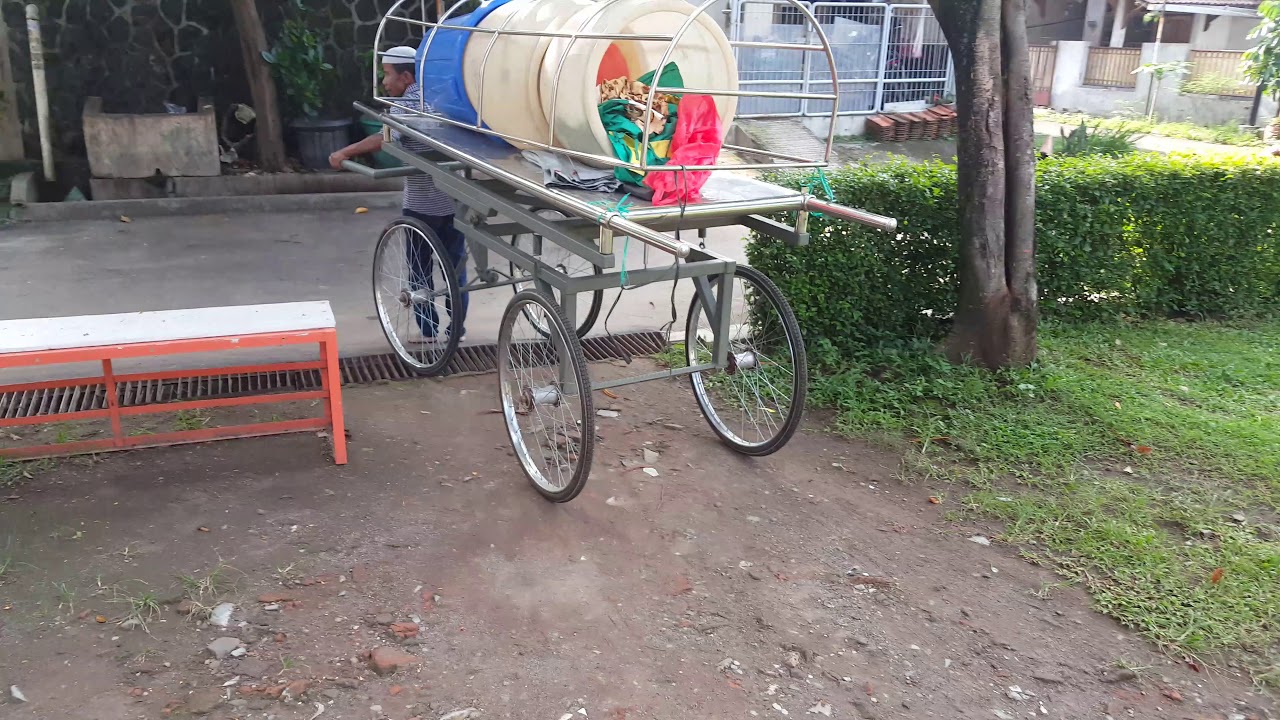 Roda keranda mayat - YouTube