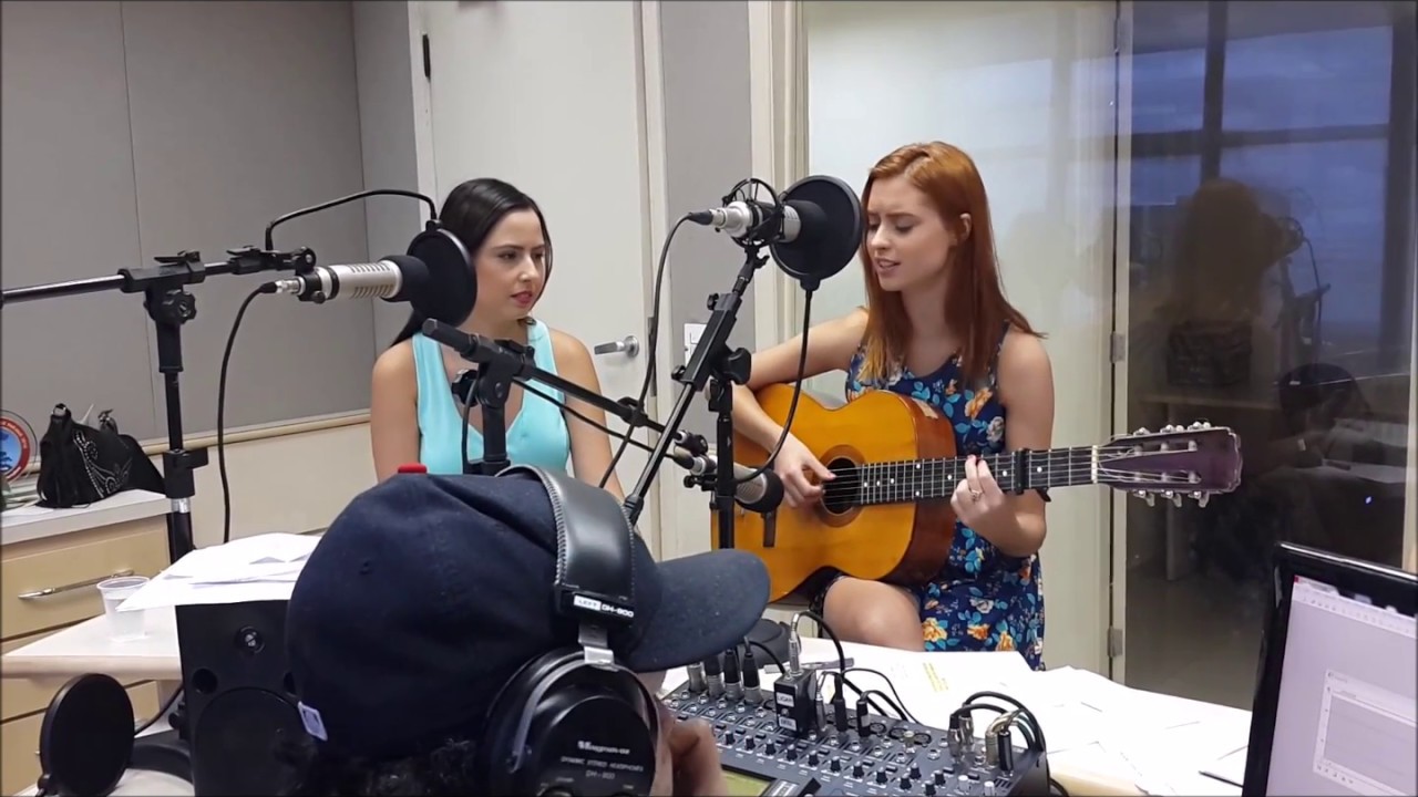 Gabriela e Raphaela - Moreno - YouTube