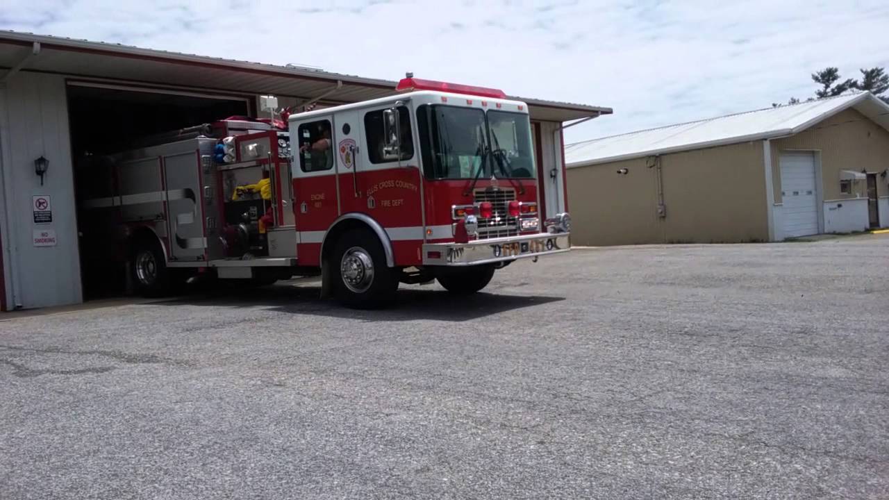 Engine 481 going to an fire alarm activation - YouTube