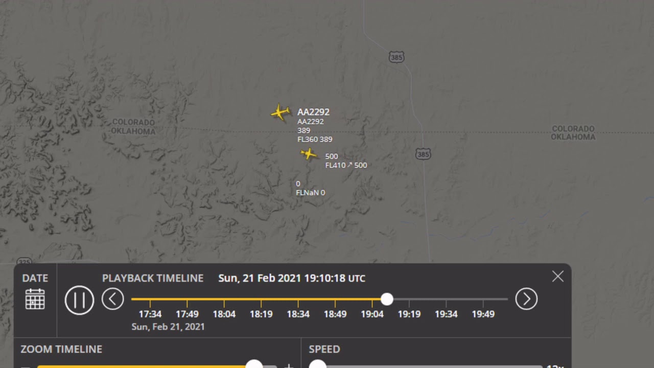 AA2292 & Lear Jet "Near Miss" Closeup at 12x - YouTube