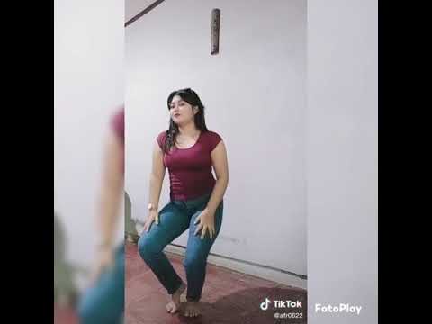 gadis tempek tembem bergoyang .....(2)