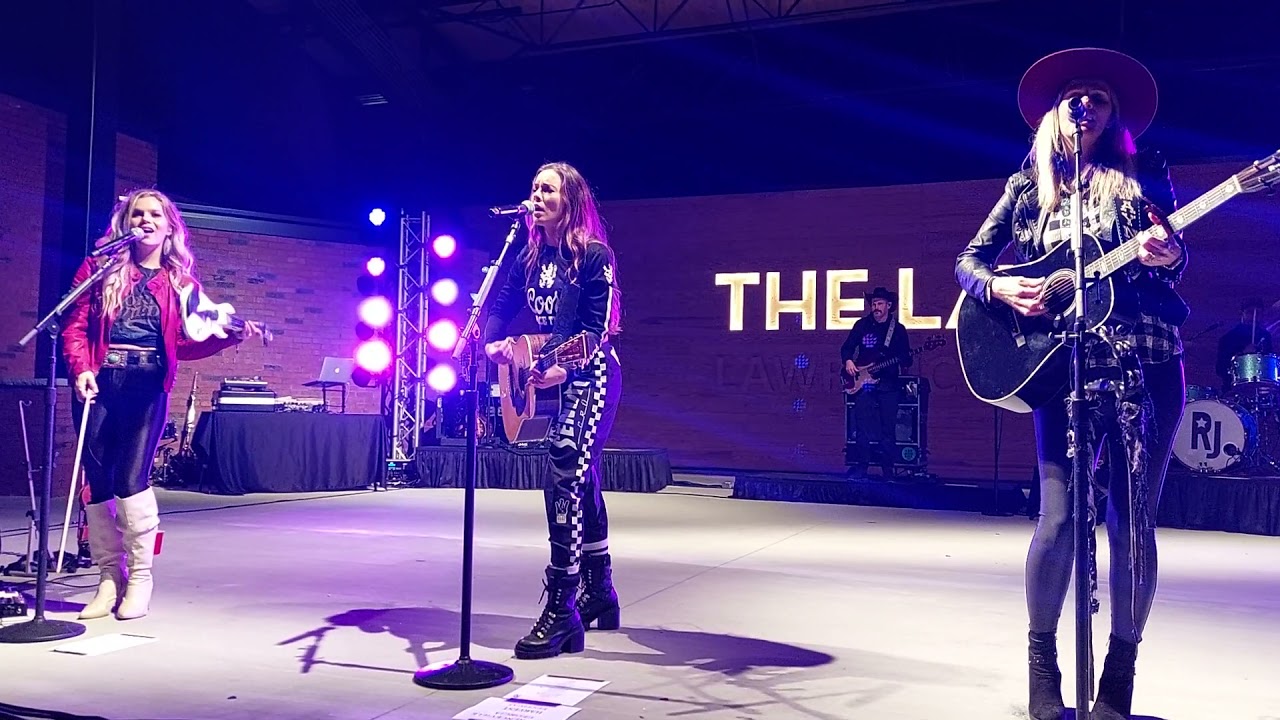 Runaway June..."Wild West"...11/6/21 - YouTube