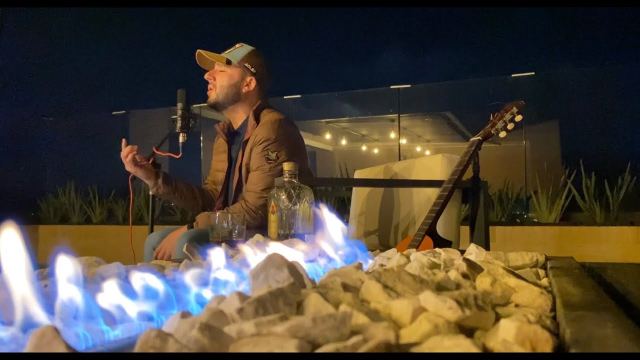 Santi Escobar - Lo Busqué | Video Oficial (Cover) - YouTube
