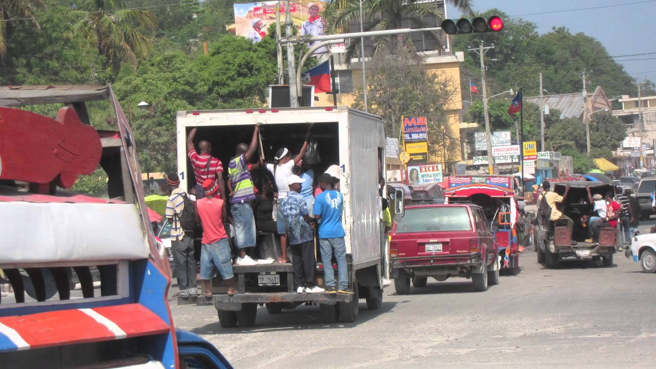 Projet photo sur le transport en Haiti - YouTube