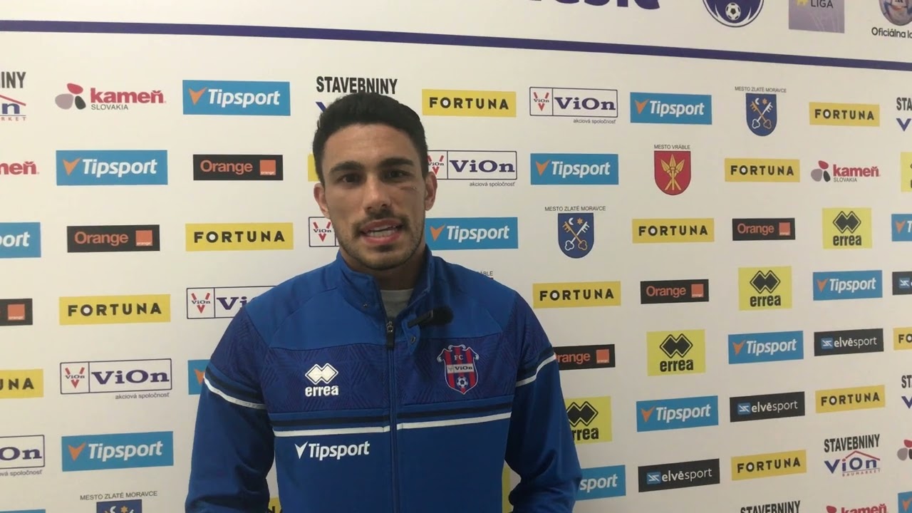 Stephano Almeida a Patrik Lukáč po zápase s Podbrezovou - YouTube