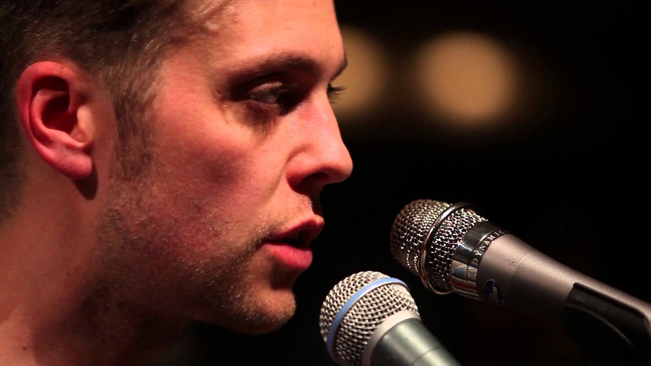 Sin Fang - Slow Lights (Live on KEXP) - YouTube