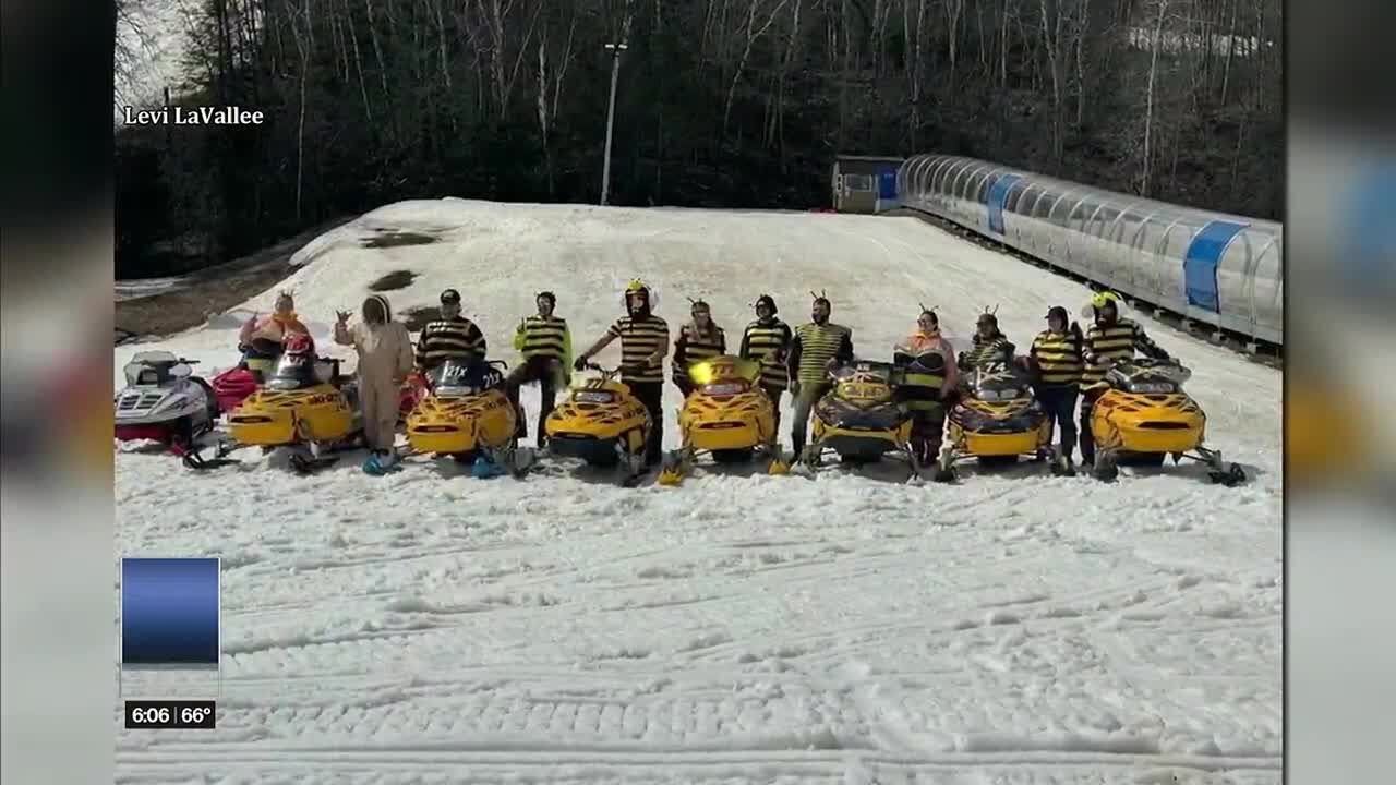 Tri 5 Snowmobile Race kicks off at Giant's Ridge Ski Resort - YouTube