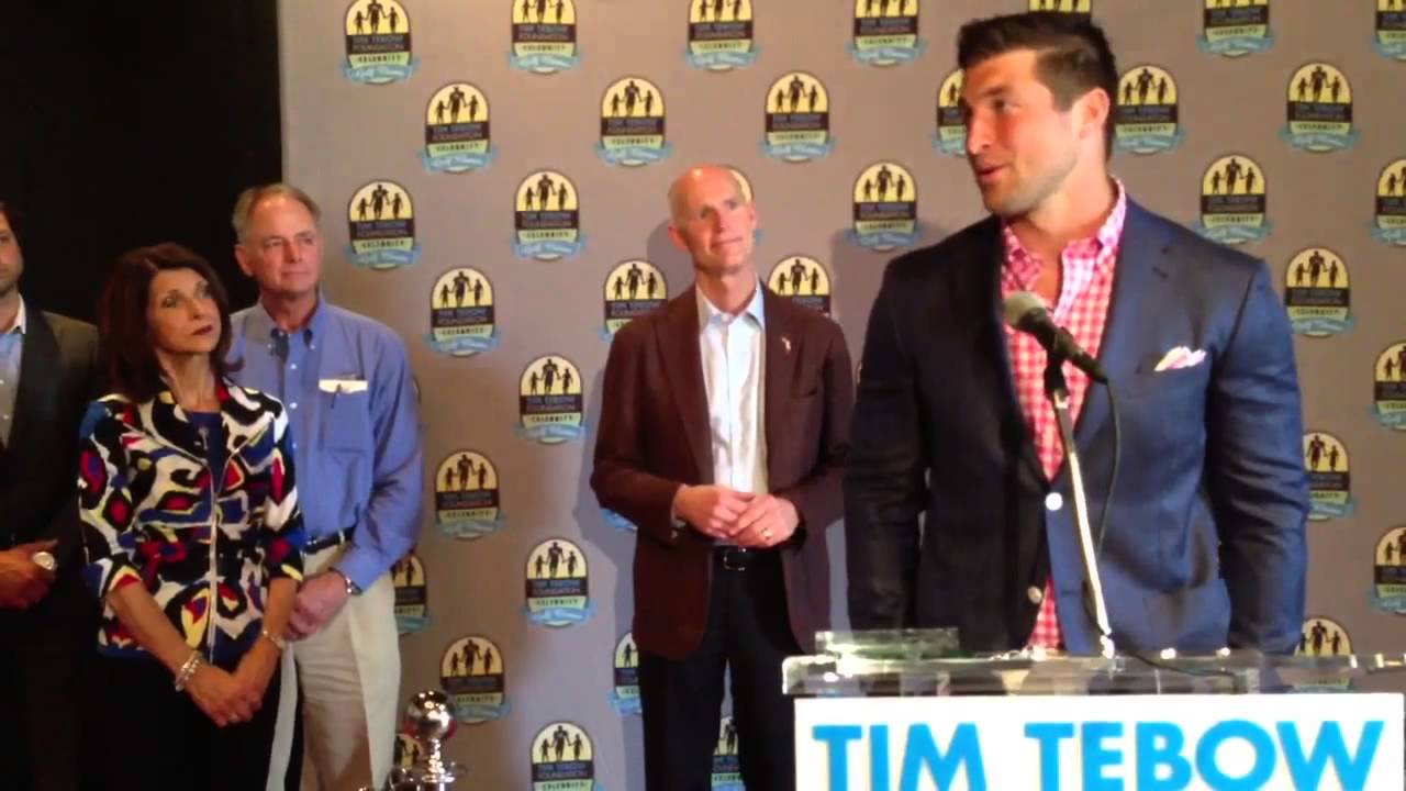 Great Floridian award for Tim Tebow - YouTube
