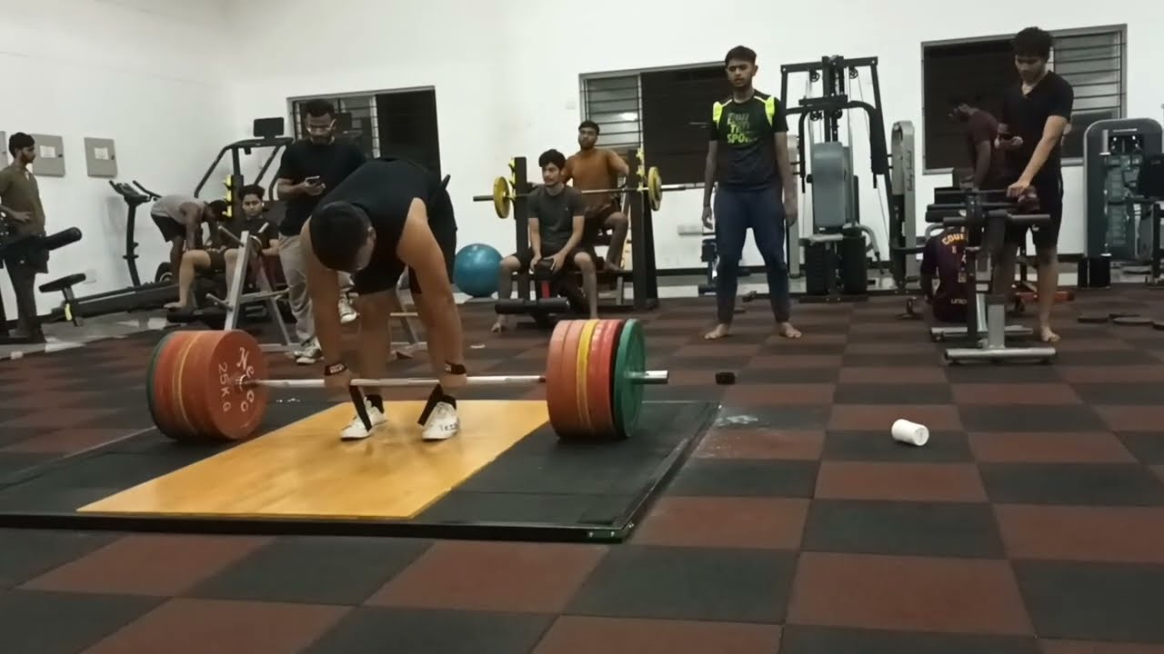 270 KG Deadlift|| NITK surathkal Gym 🏋️‍♀️ ||#powerlifting # ...