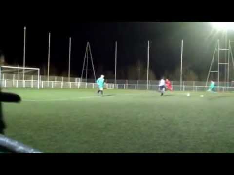 Kaleciden uçan tekme   VİDEO Futbol   Video Eurosport
