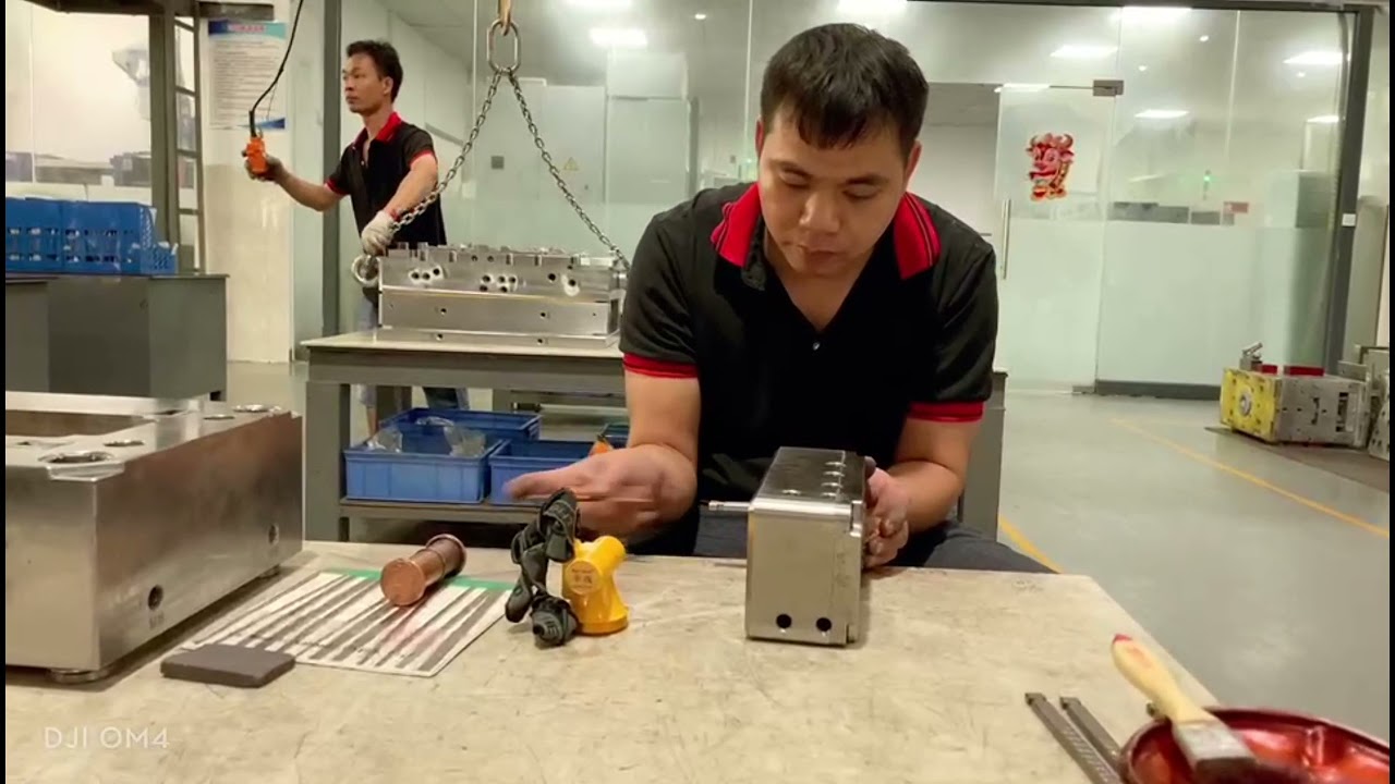 Working moments in Hoshi Tool. - YouTube