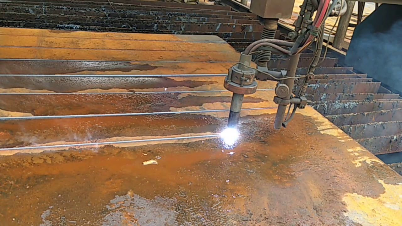 steel plate cutting - YouTube