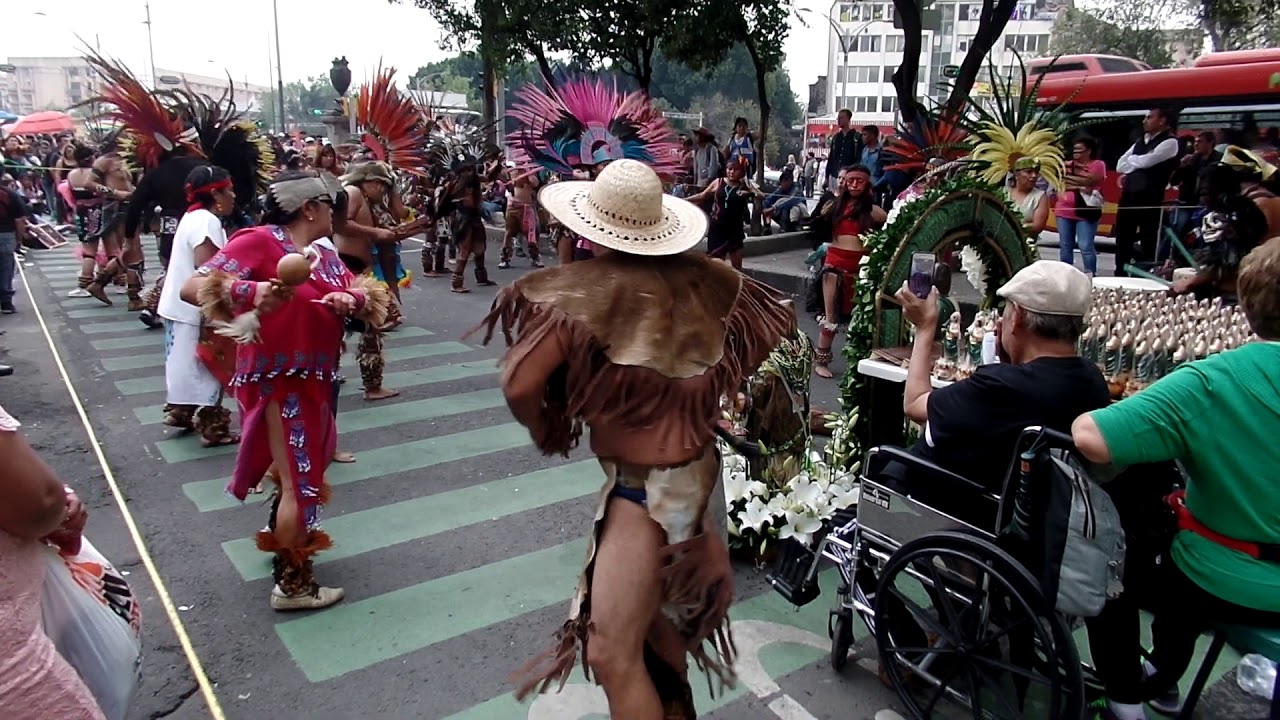 Aztec Dancers - Danzantes Aztecas, Mexico - YouTube
