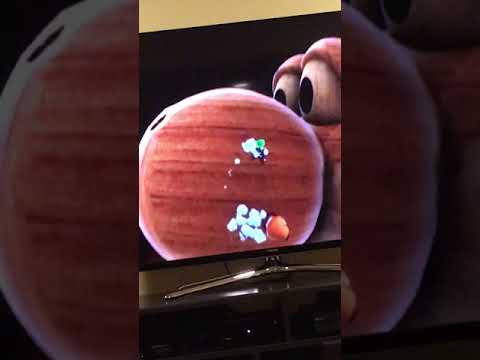 Weird Super Mario Galaxy Goomba glitch (read description) - YouTube