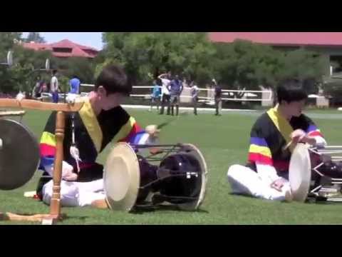 Samulnori Korean Percussion - YouTube