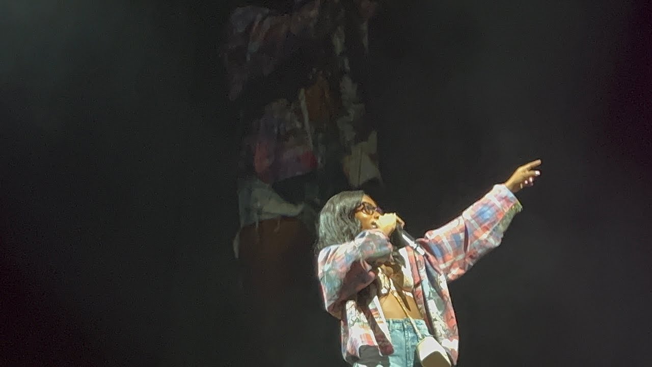 WHIM WHAMIEE - PLUTO (LIVE) WHAM WORLD TOUR HOUSTON TEXAS 2025 - YouTube