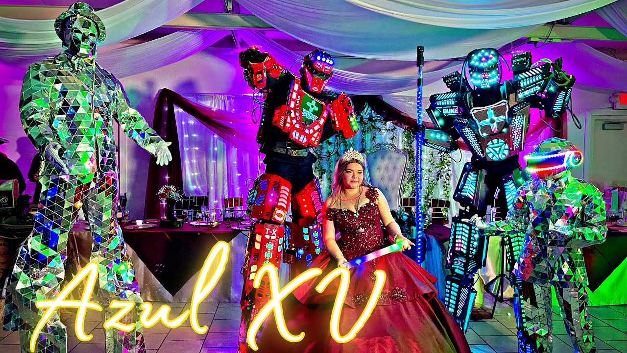 LED ROBOT SHOW / XV Azul - YouTube