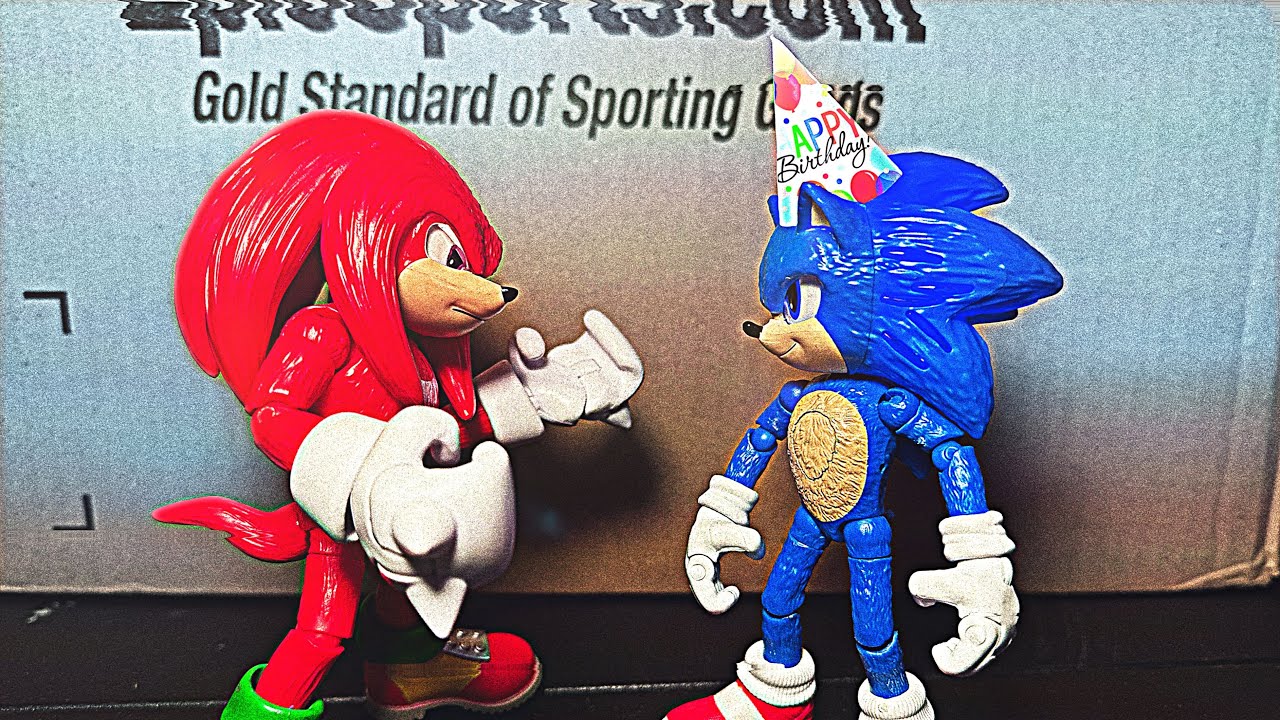 Knuckles tells Sonic “Happy Birthday” - YouTube