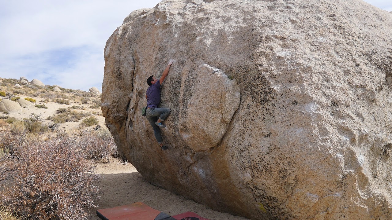 Bishop Bouldering: Milk the Milks (V6) - YouTube