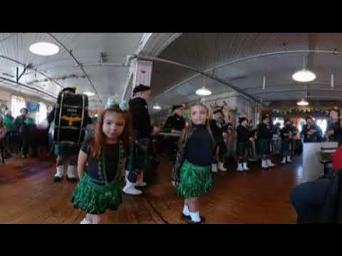 Irish step dancers and bagpipes - YouTube
