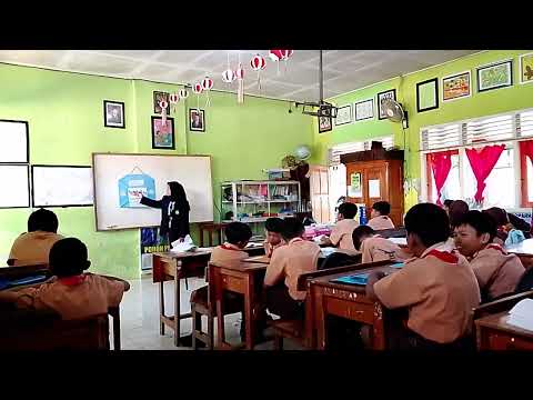 Farah Amelia (220210204054)