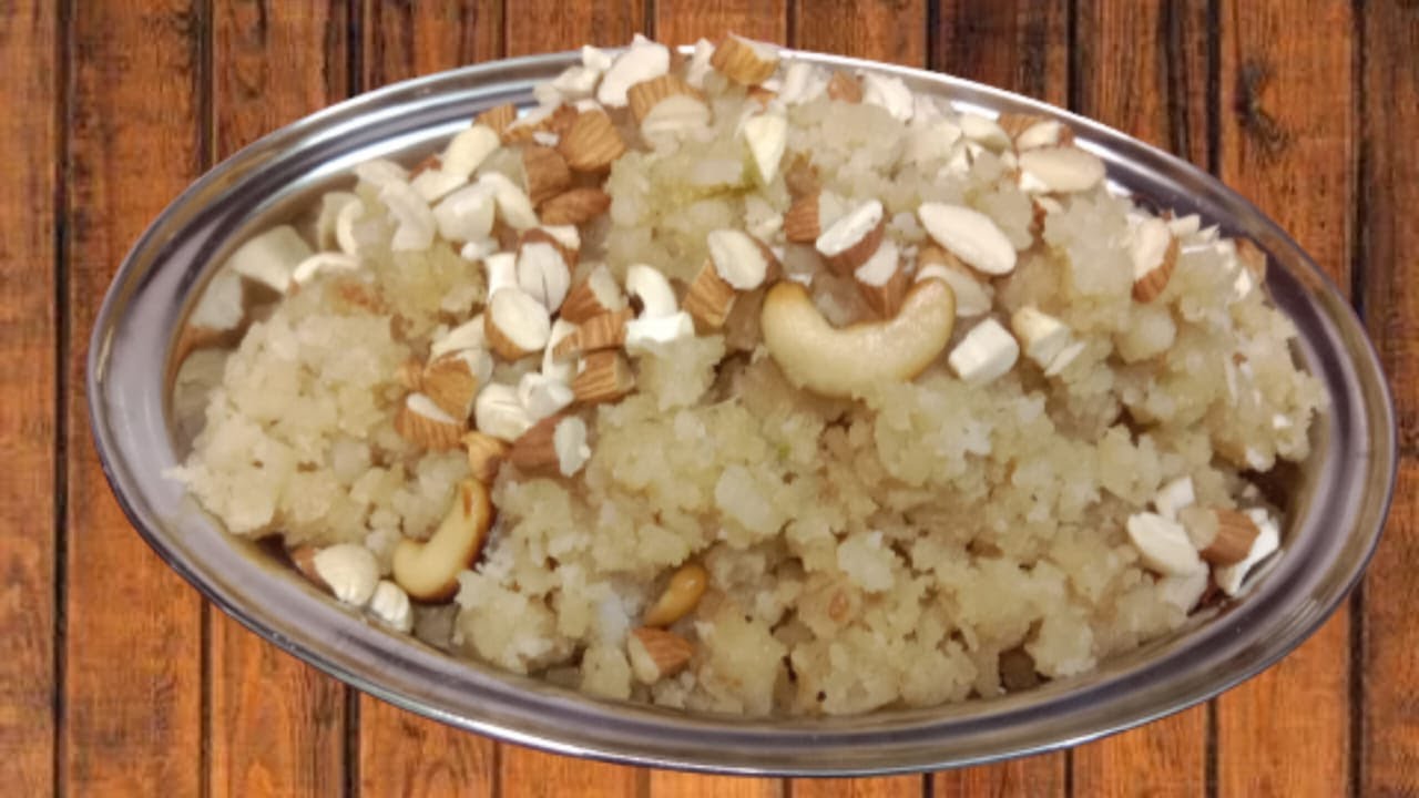 Sweet Poha Recipe \ Aval Recipe\How to Make Sweet Aval recipe - YouTube