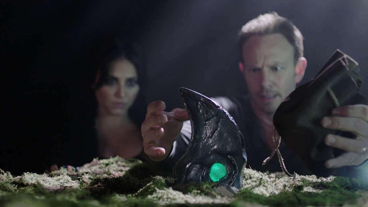 SHARKNADO 5 HYBRID CINEMARK - YouTube