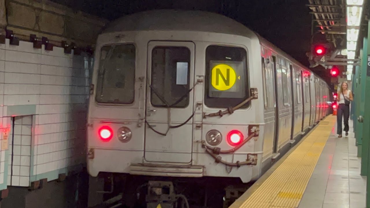 R46 (N) train departs Atlantic Avenue-Barclays Center - YouTube
