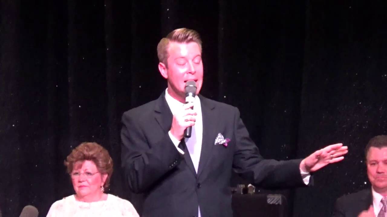 Riley Harrison Clark sings Who Am I at Wilburns Reunion, Tribute ...