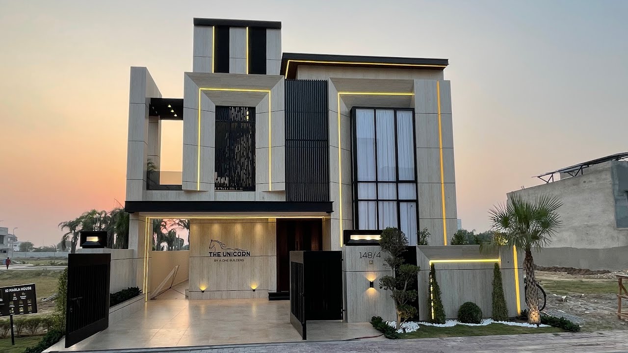 Luxury 10 Marla Double Heighted Lobby Designer House in Bahria Town ...