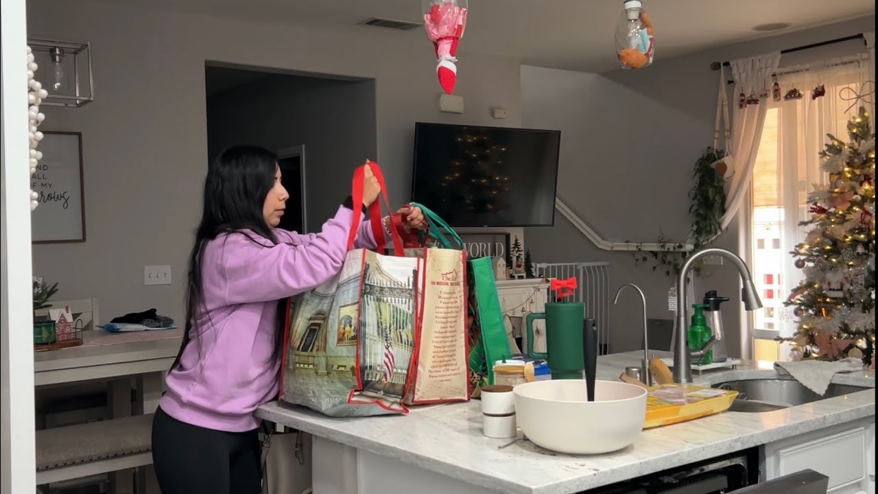 DITL!! Prepping for Christmas and Shopping Hauls🛍️🎄🫶 - YouTube
