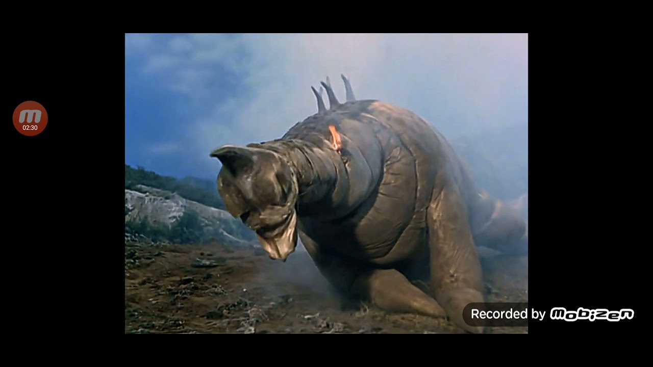 Ultraman Vs Goldon HD - YouTube