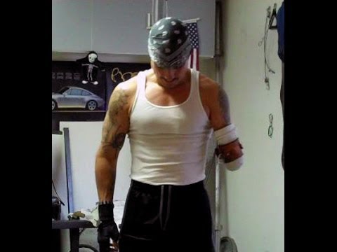 One arm weight lifting - YouTube