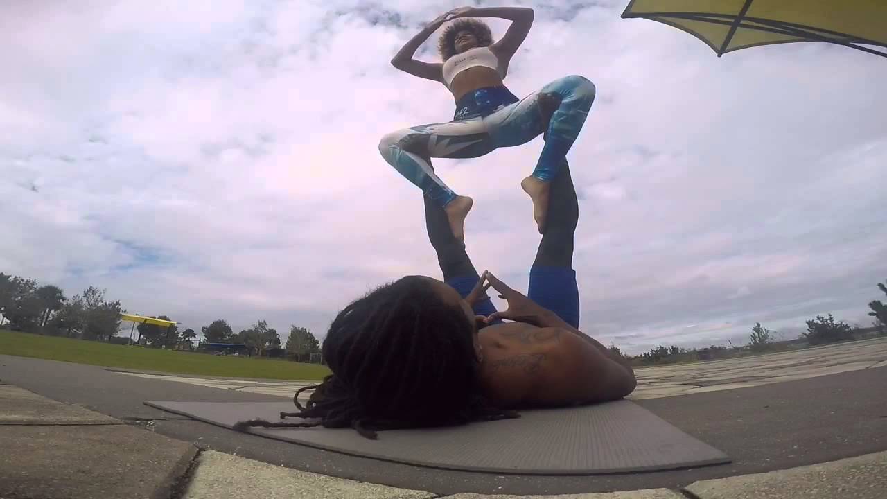 Acro Yoga session with Dade2Shelby - YouTube