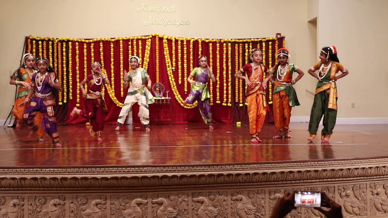 20 FOLK DANCE GALLU GALLU - YouTube