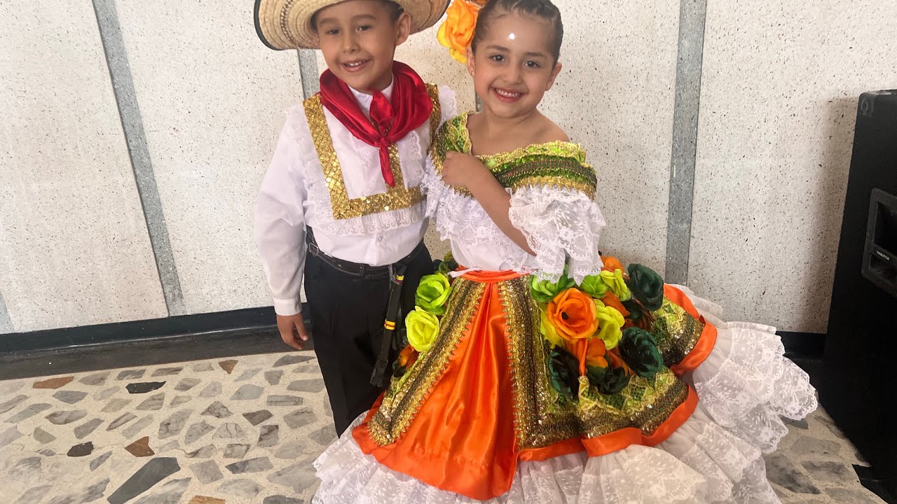 Bambuco tradicional Fiestas en el Huila - YouTube