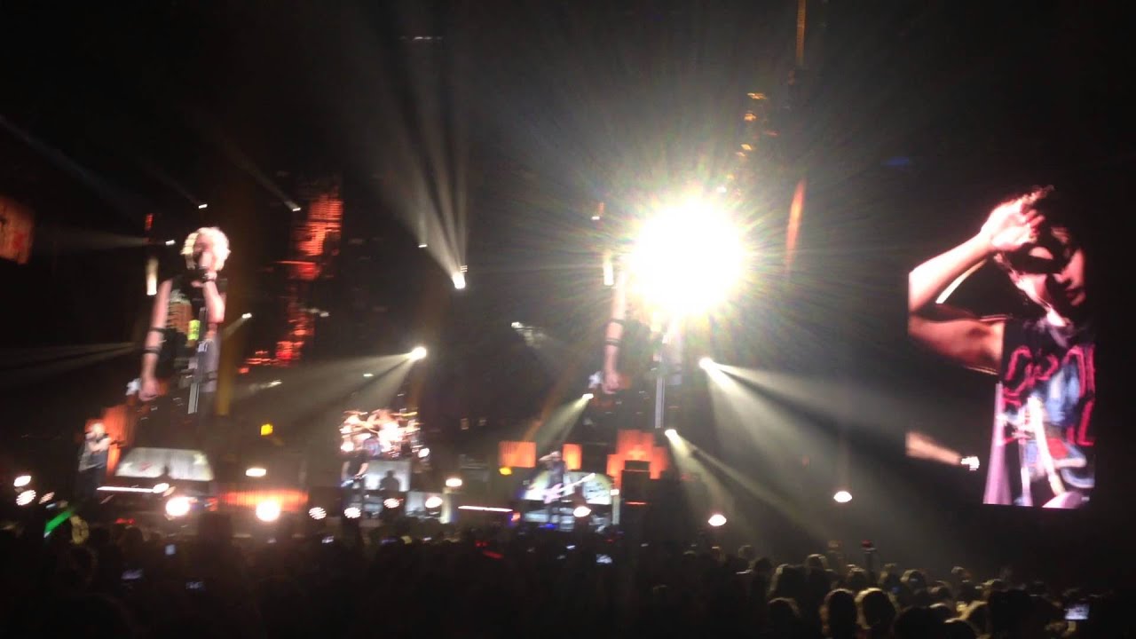 5SOS *4/05/2015* Long Way Home - YouTube