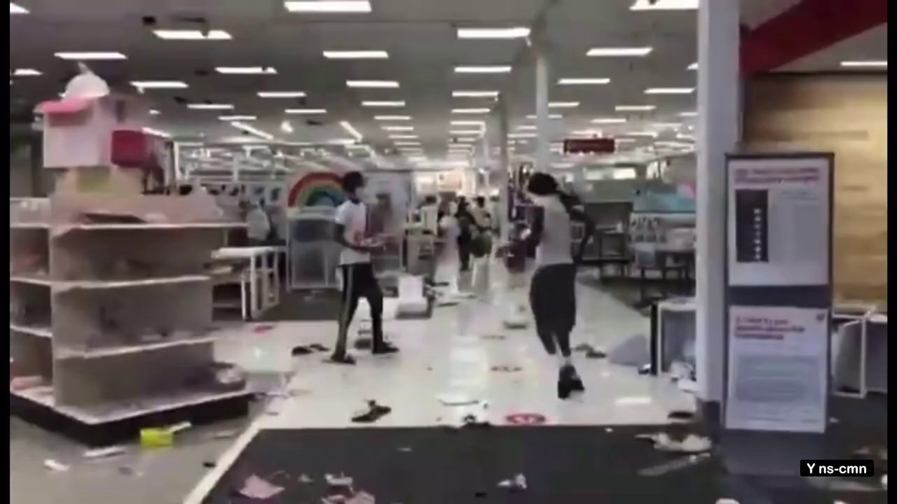 Protest go viral - People robbing stores Robbery at Target - YouTube